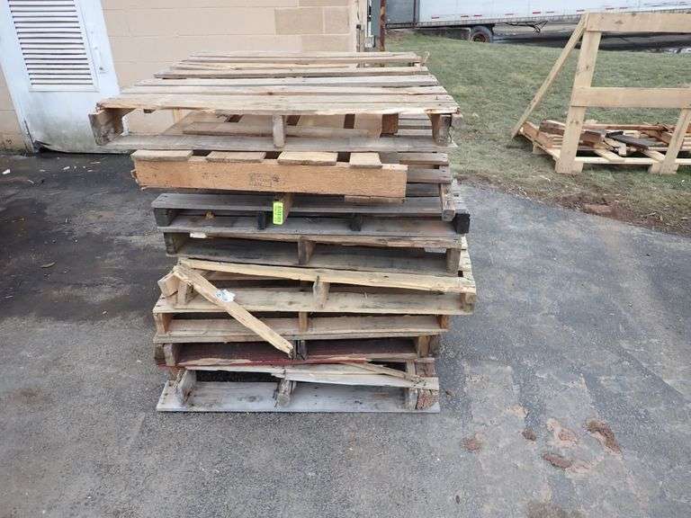 Mixed Pallets - Lambrecht Auction, Inc.
