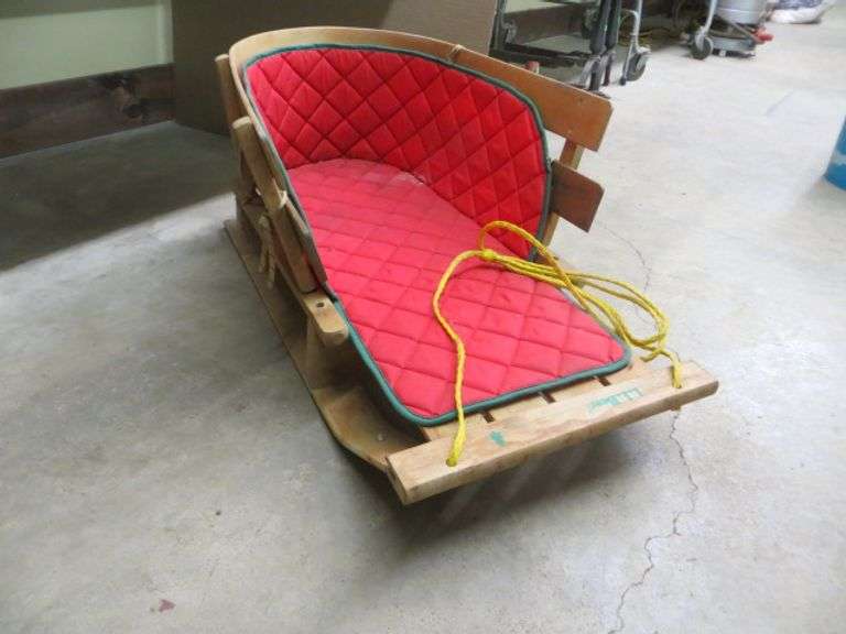 LL Bean Childs Pull Sled - Lambrecht Auction, Inc.