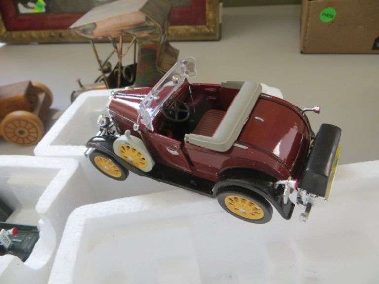 Diecast Ford Models, NBDC Wooden Bank & Car Music Box - Lambrecht ...