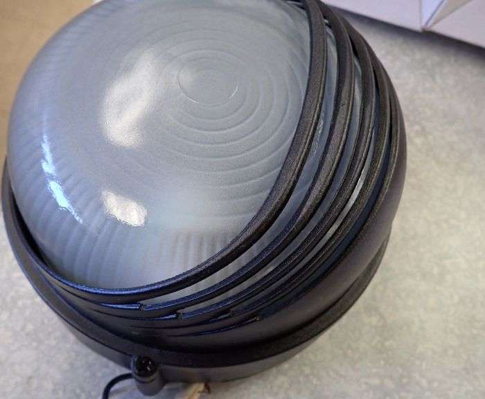 7" Black Outdoor Round Metal Dome Light - Lambrecht Auction, Inc.