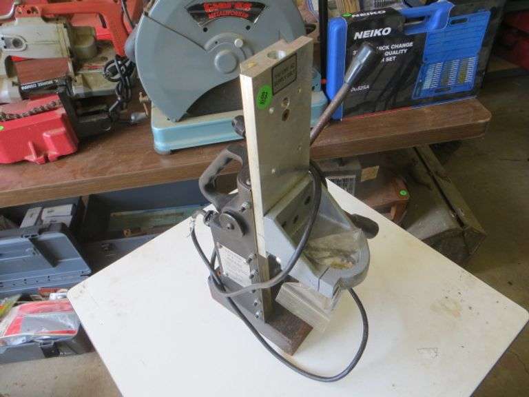Magtron MB16 Magnetic Drill Press Base - Lambrecht Auction, Inc.