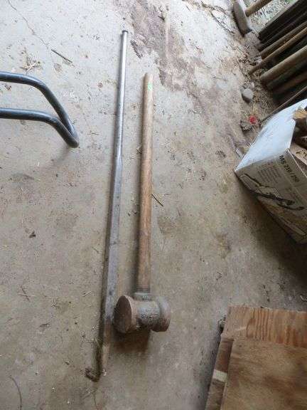 Post maul And Small Crowbar - Lambrecht Auction, Inc.