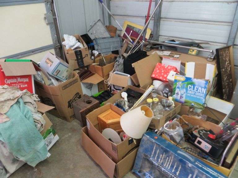 Large Pile of Household Items. See Pics - Lambrecht Auction, Inc.