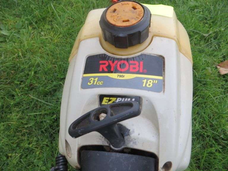 Ryobi 31cc String Trimmer w/ Pail of String - Lambrecht Auction, Inc.