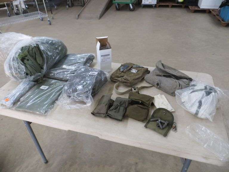 Assorted Military Items - Lambrecht Auction, Inc.