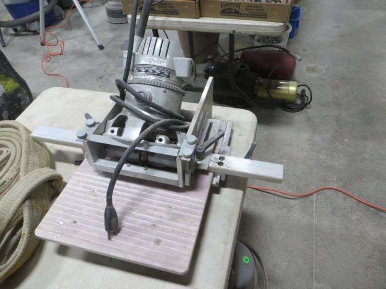 Bosch Router set up on a Betterley Angle Table - Lambrecht Auction, Inc.