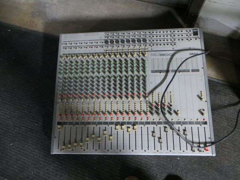 Yamaha RM800 Mixer Board - Lambrecht Auction, Inc.