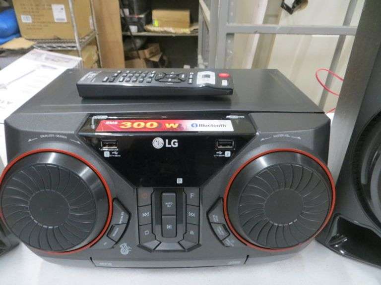 Lg XBOOM CKM4 Mini Hi-Fi System - Lambrecht Auction, Inc.