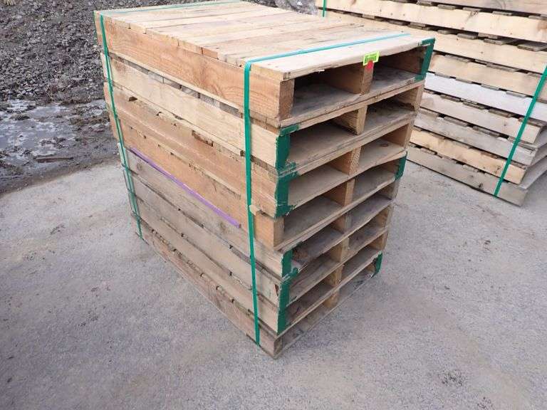 Bundle Of Pallets - Lambrecht Auction, Inc.