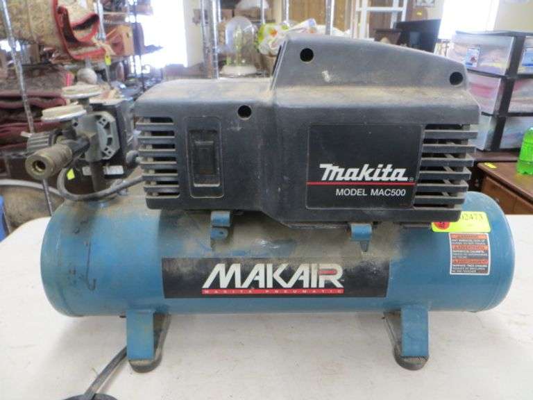 Makita Mac500 Air Compressor - Lambrecht Auction, Inc.
