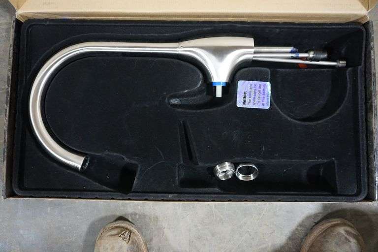 Kraus Kitchen Fuacet - Lambrecht Auction, Inc.