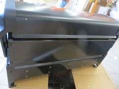 Dyno Glo 5 Burner Gas Grill - Unassembled - Lambrecht Auction, Inc.