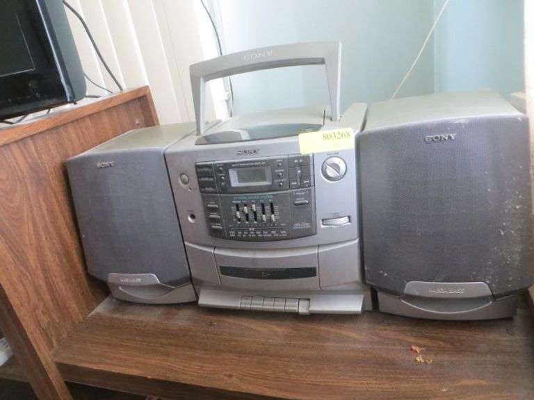 Sony Stereo - Lambrecht Auction, Inc.