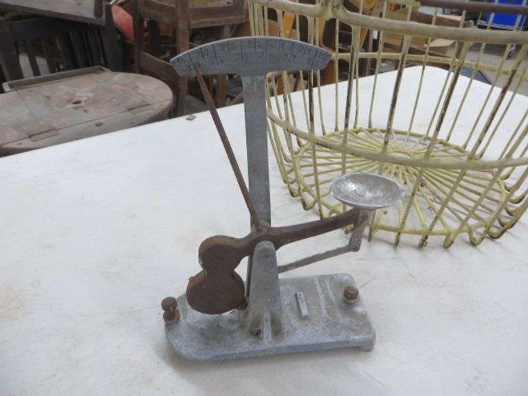 Egg Basket & Scale - Lambrecht Auction, Inc.