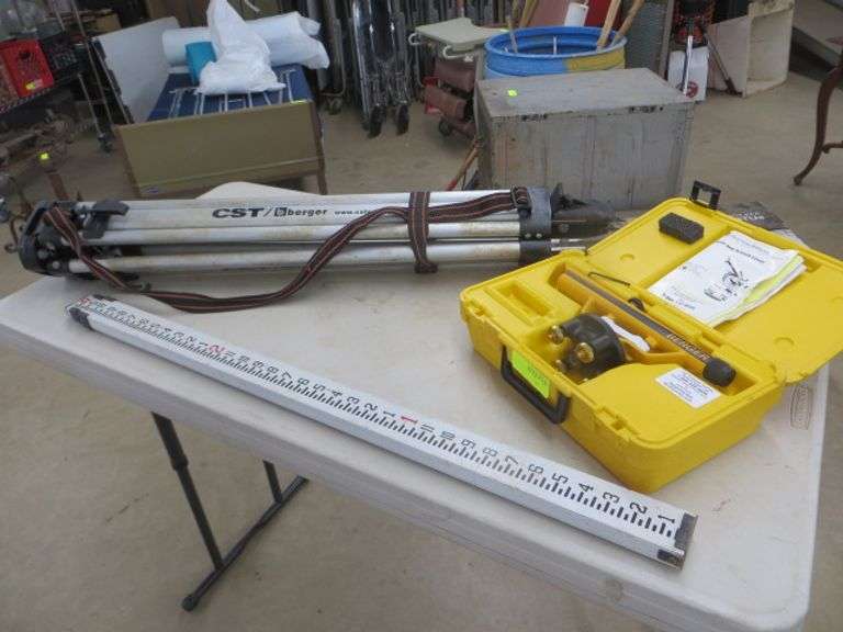 Berger Model 135 Transit w/ Tripod & Grade Rod - Lambrecht Auction, Inc.