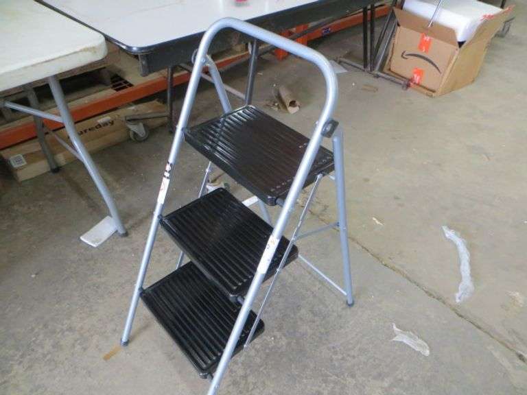 Delxo Gray 3 Step Ladder - Lambrecht Auction, Inc.