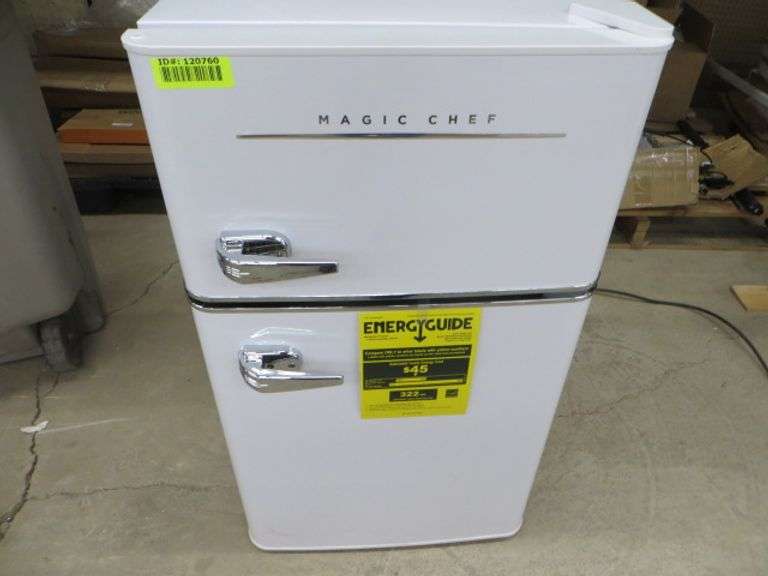 Retro Magic Chef Dorm Sized Refrigerator In White - See Details ...