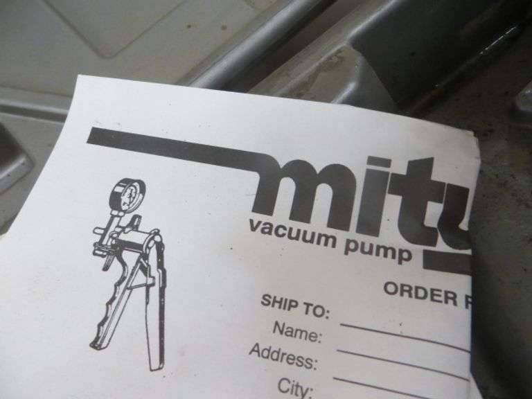 Mity Vac Vacuum Pump - Lambrecht Auction, Inc.