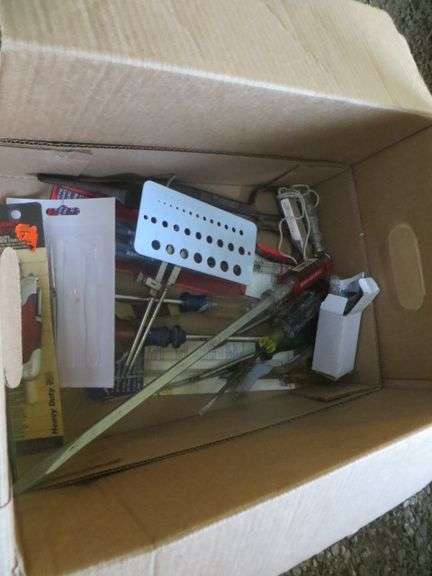 Assorted Small Tools - Lambrecht Auction, Inc.