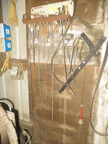 Rack with Short Brake Lines - Lambrecht Auction, Inc.