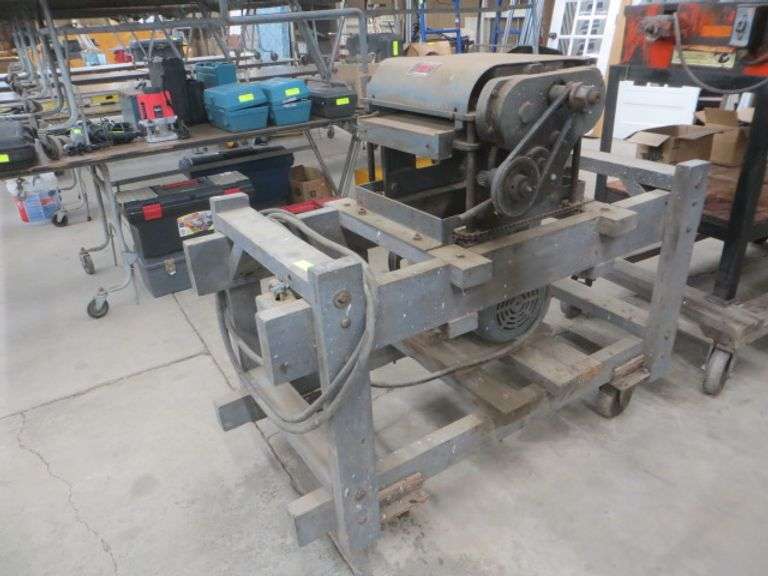 Bell Saw 12" Planer - Lambrecht Auction, Inc.