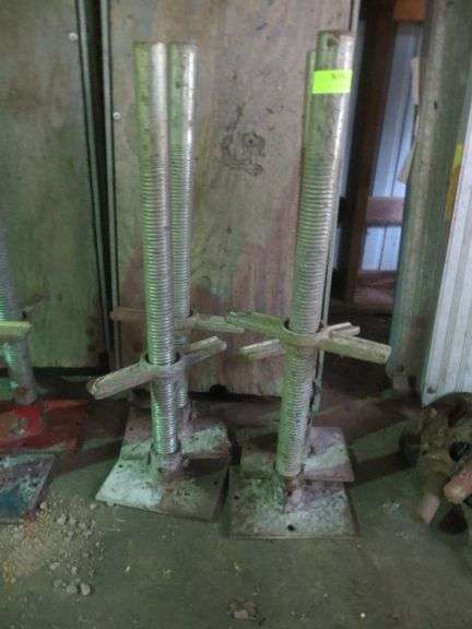 Heavy Duty Scaffold Leveling Legs - for 2" Pipe 4x$ - Lambrecht Auction ...