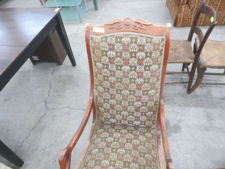 Gooseneck Rocker - Lambrecht Auction, Inc.