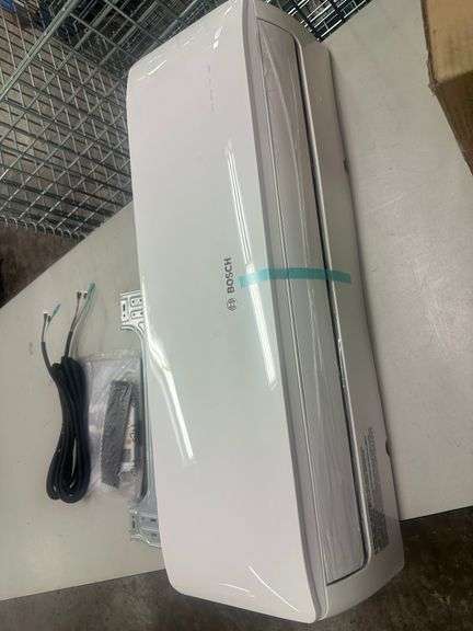 Bosch 12000 BTU 1-Ton Ductless Mini Split Air Handler with Heat Pump ...