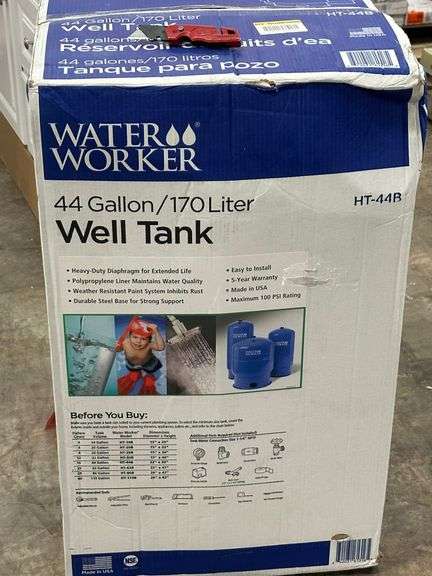 44 Gal. Pressurized Well Tank - Lambrecht Auction, Inc.