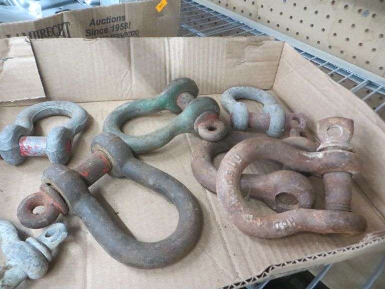 Assorted Clevises - Lambrecht Auction, Inc.