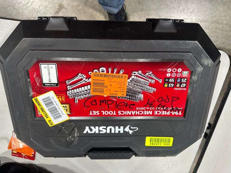 Husky Mechanics Tool Set (194-Piece) - Lambrecht Auction, Inc.