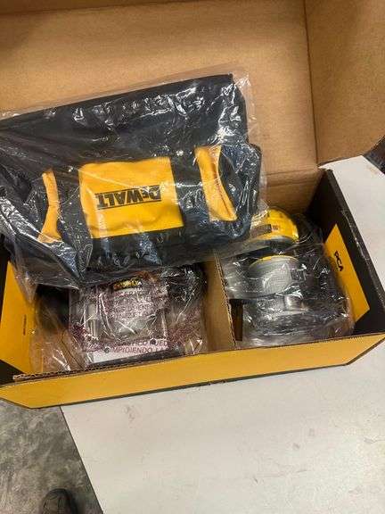 DeWalt Compact Router - Lambrecht Auction, Inc.