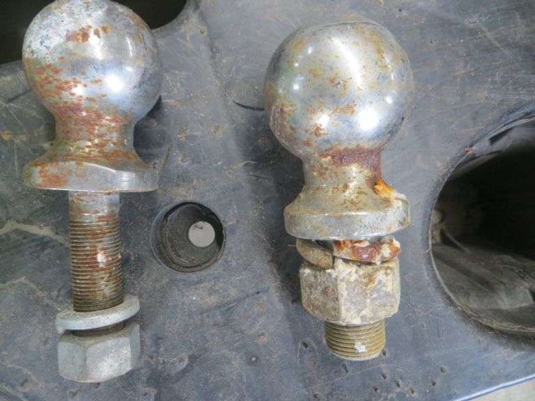 Trailer Balls, Covers, Antenna, Etc. - Lambrecht Auction, Inc.