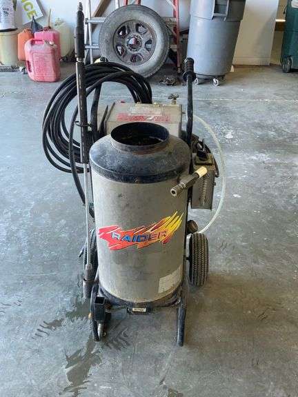 Raider Diesel Hot Water Pressure Washer - Langham Auctioneers