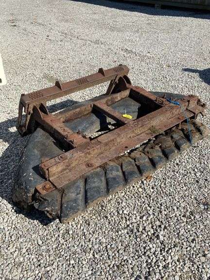 Rubber Tire Skid Steer Manure Scraper - Langham Auctioneers
