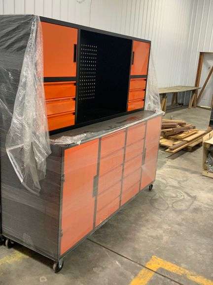 DIGGIT Tool Box w/ TOP CABINET - Langham Auctioneers