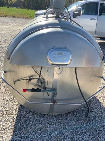 Zero 600 Gallon Bulk Tank - Langham Auctioneers