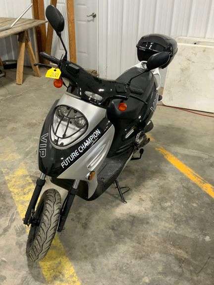 VIP Future Champion Scooter - Langham Auctioneers