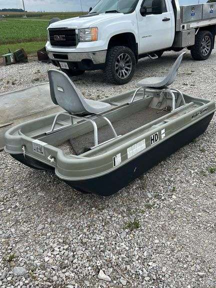8’ Water Scamp Boat - Langham Auctioneers