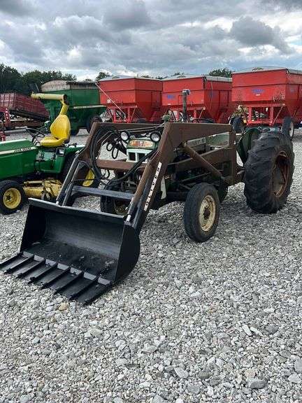 Oliver 550 w/ loader - Langham Auctioneers