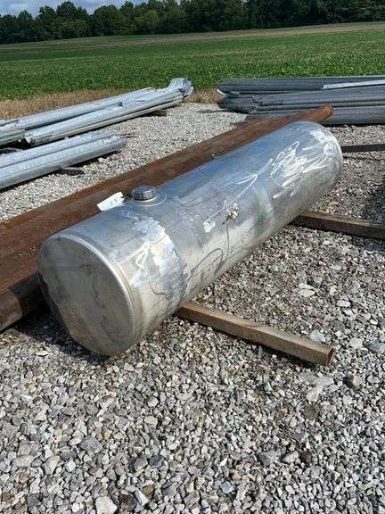 150 Gal EquiFlo Side Mount Fuel Tank - Langham Auctioneers