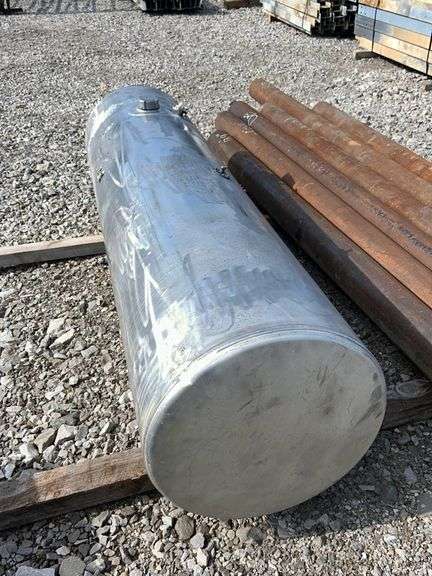 150 Gal EquiFlo Side Mount Fuel Tank - Langham Auctioneers