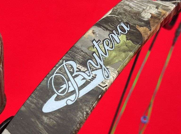 Martin Rytera Compound Bow - Langham Auctioneers