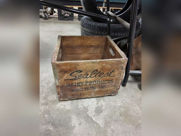 Vintage wood Sealtest milk crate - Lindsay Auctions & Realty LLC