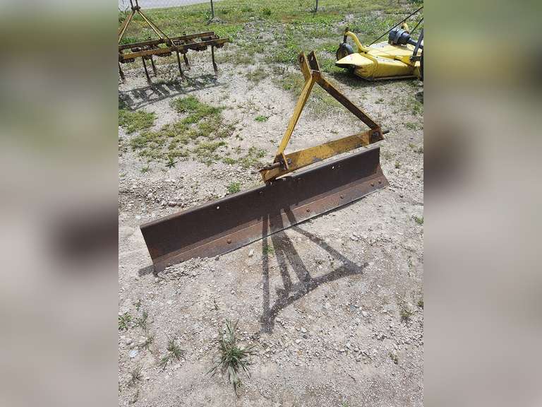 3pt 6ft rear blade - Lindsay Auctions & Realty LLC