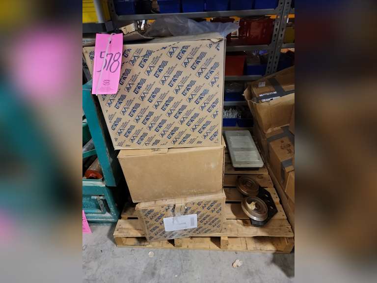 Pallet: flush device boxes, outlet boxes, & other SEE PICS - Lindsay ...