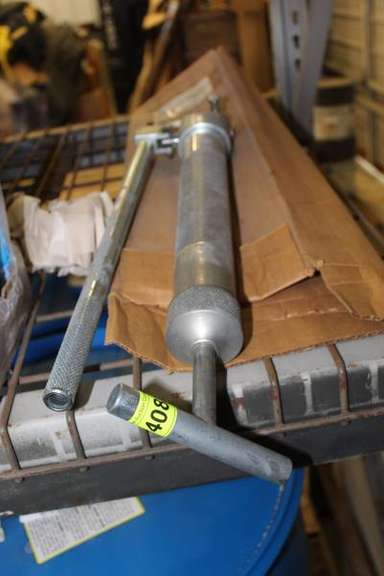 DUALCO GREASE GUN, WITHOUT INJECTION END - Lawler Auction Company