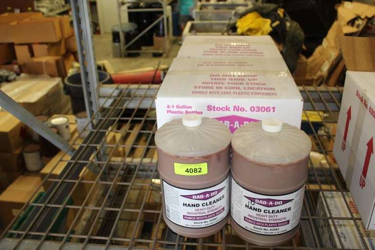 DAB-A-DO HANDL CLEANER - Lawler Auction Company