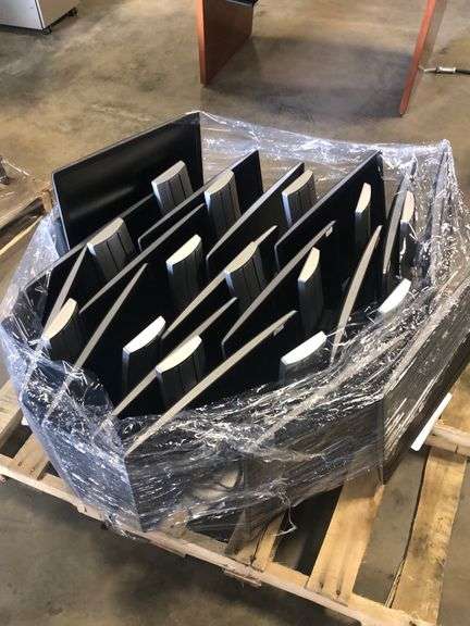 PALLET OF COMPUTER MONITORS - Lawler Auction Company