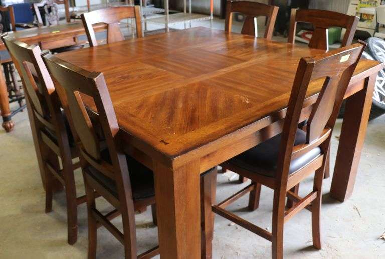 5x5 Table with Leaf and 6 Chairs - Lawler Auction Company